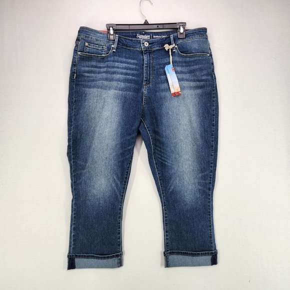 Levi's | Pants & Jumpsuits | Levi Strauss Modern Capri Jean Pants ...